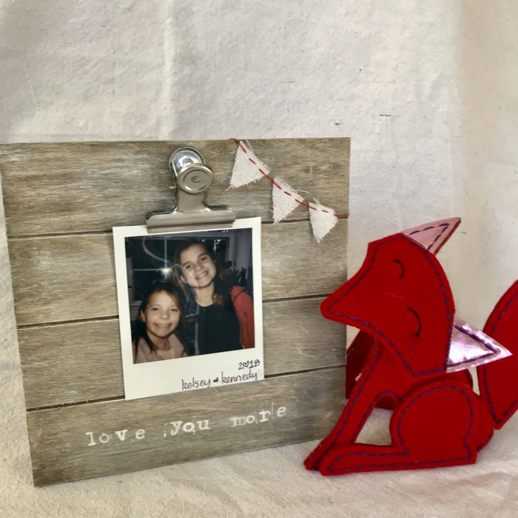 How to Make an Inexpensive Farmhouse Picture Frame - Cribbs Style