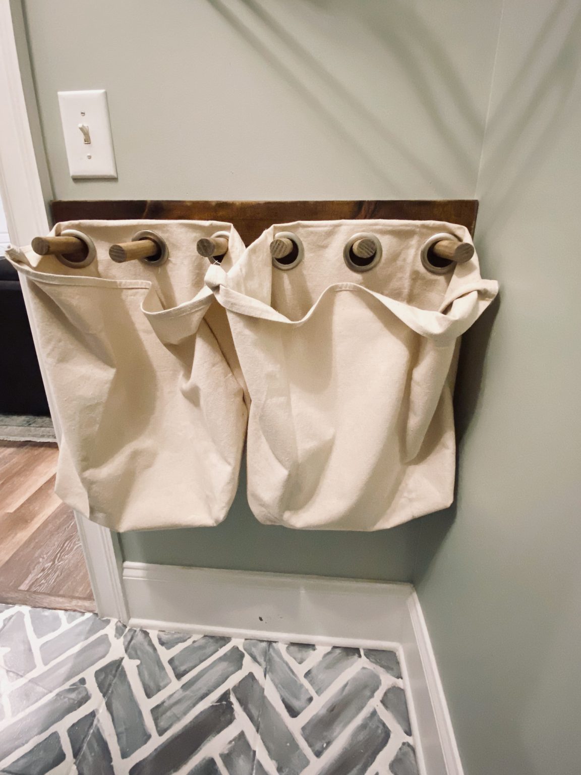 DIY Hanging Laundry Hamper Inspired by Pottery Barn - Cribbs Style