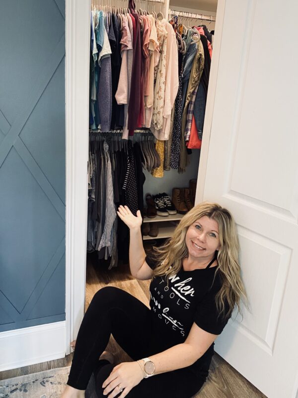 How I reorganized a walk in closet with wire racks. - Cribbs Style