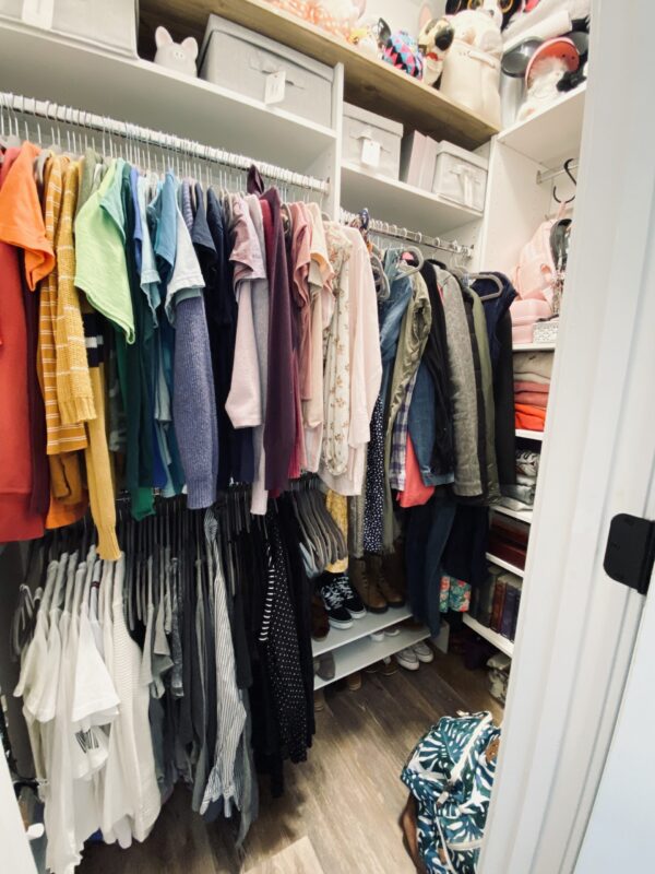How I reorganized a walk in closet with wire racks. - Cribbs Style